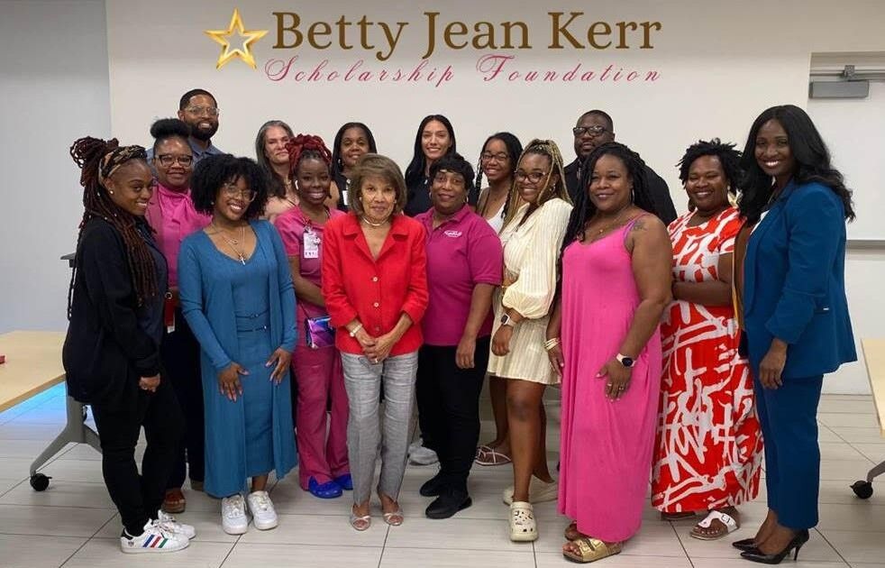 Betty Jean Kerr Foundation scholars honored - St. Louis American